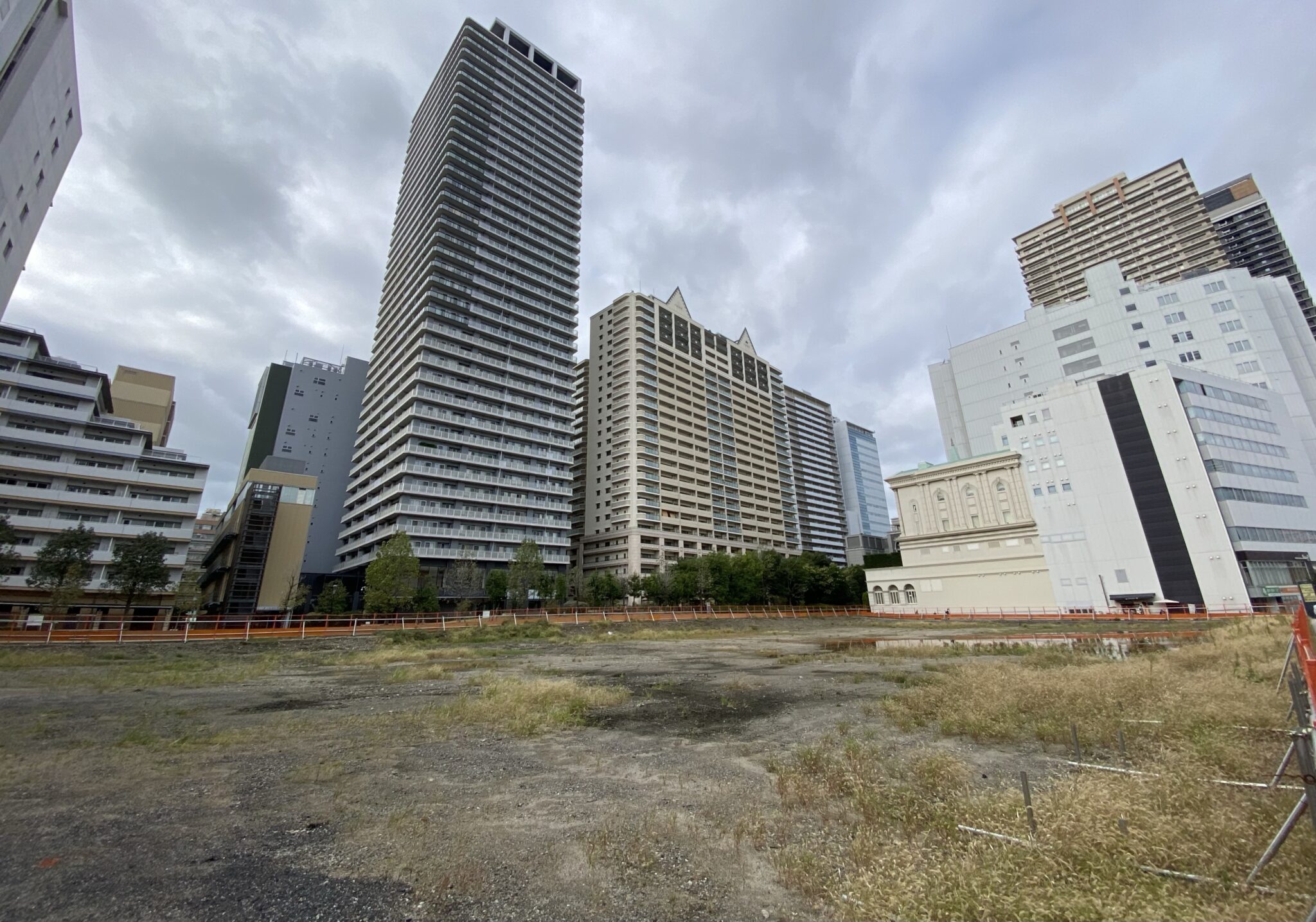 来年春には事業者確定か！JR難波駅近く敷地面積約5,300㎡！KOHYO難波湊町店跡 24年10月の様子 - 大阪の近未来（大阪 関西の再開発巡り）